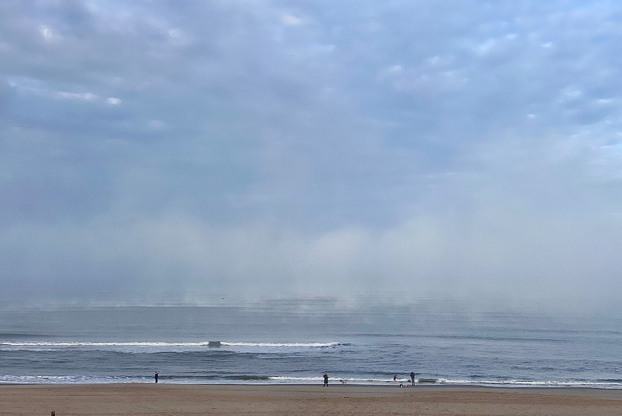 What causes autumn and winter fog over the North Sea?