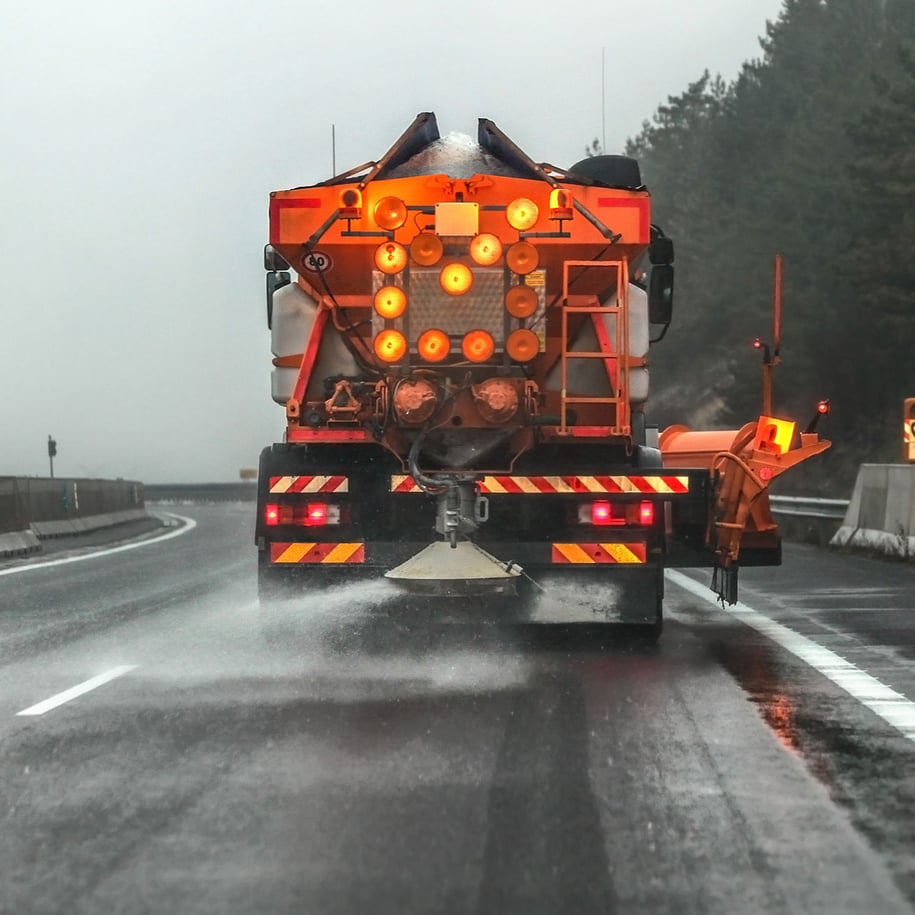 Hoeveel zout strooi je bij welk type gladheid - en wanneer?