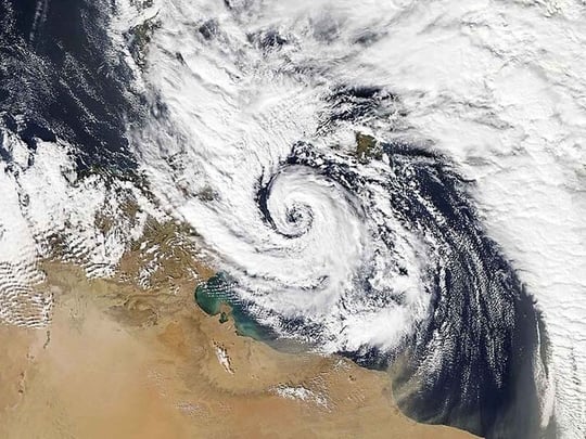 Wind funneling effect: easy to explain, hard to grasp