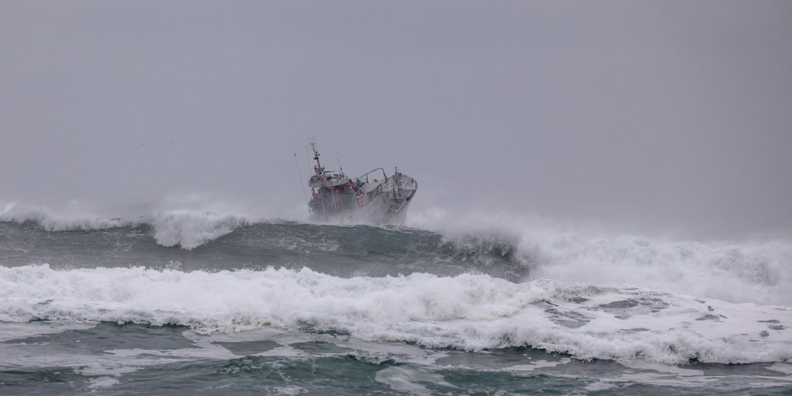 You need to know these weather terms to keep your crew safe on the open sea