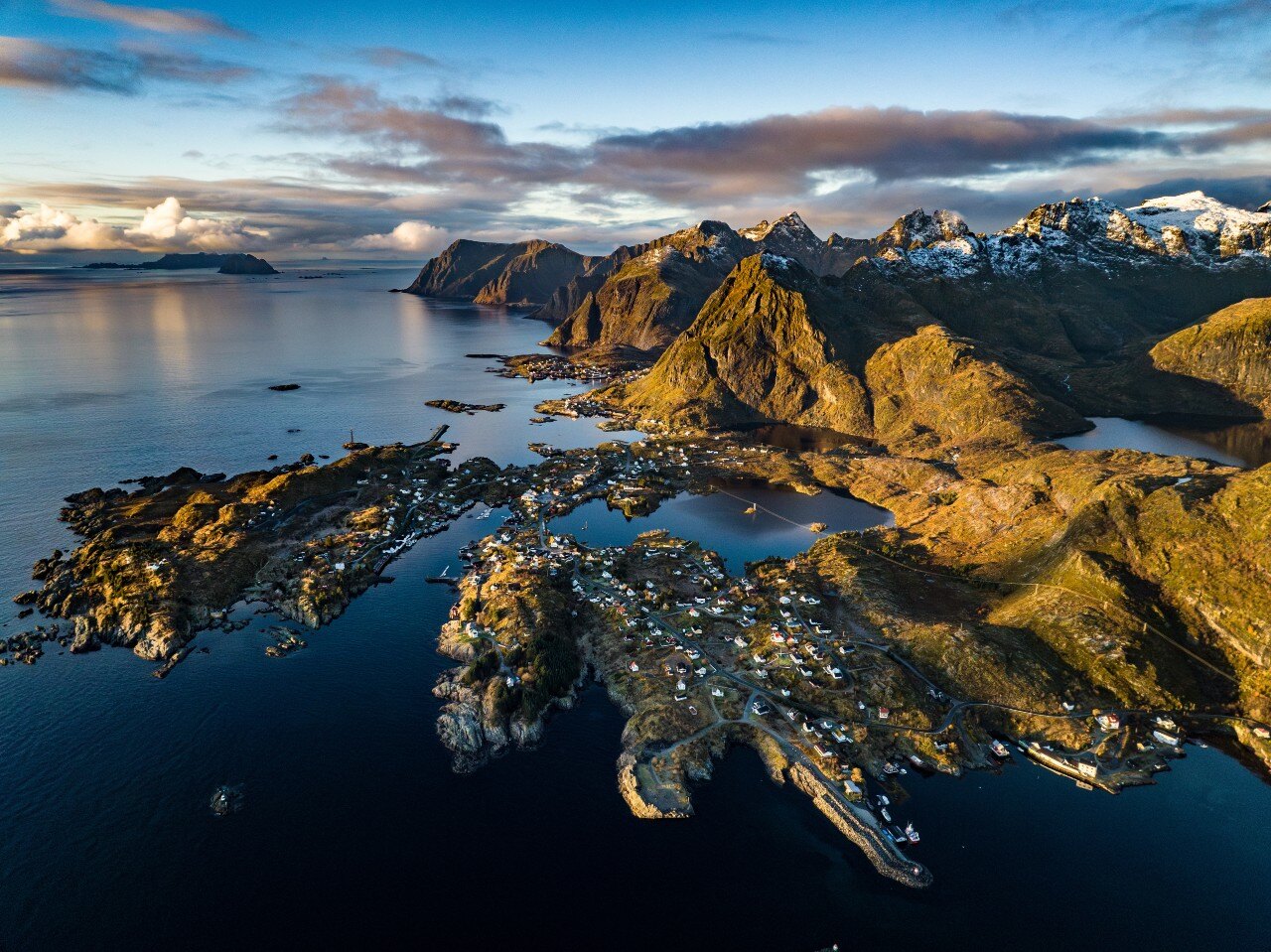 Wind funneling effect: easy to explain, hard to grasp